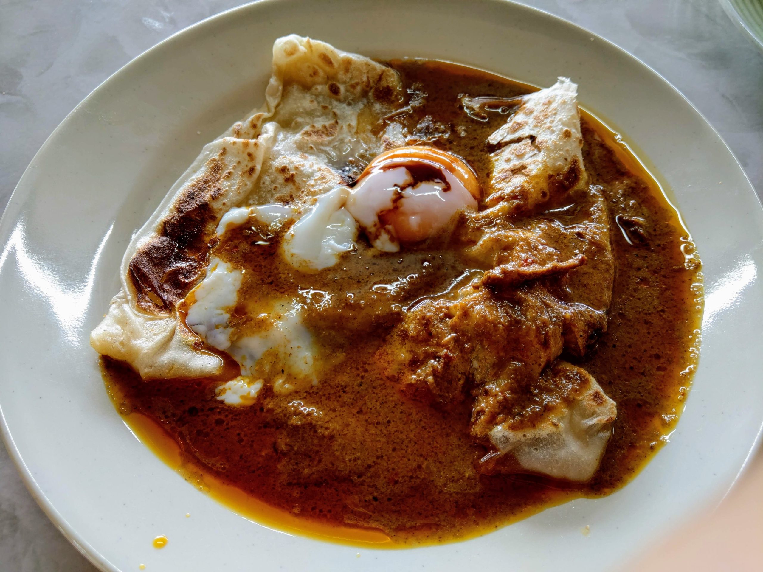 Roti Canai London | 'Kari Banjir' & 'Telur Goyang' - FoodSpy